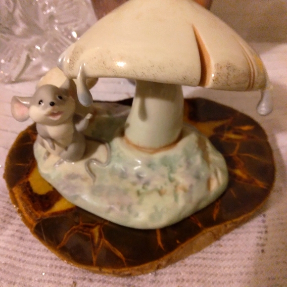 Disney | Accents | Walt Disneys Dew Drop Mouse Showcase Collection ...